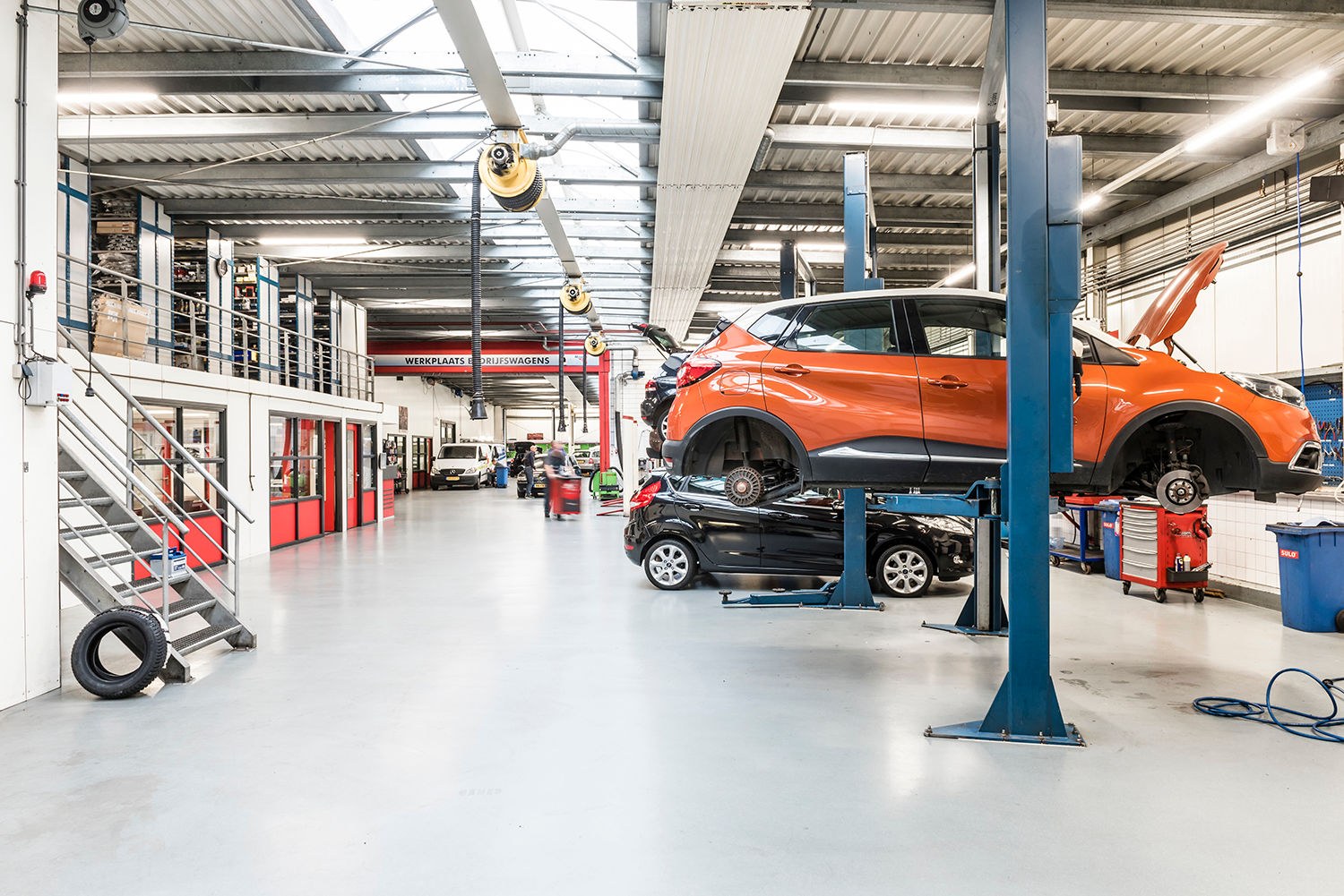 Alles voor je auto op één adres | Mooren Auto Roelofarendsveen